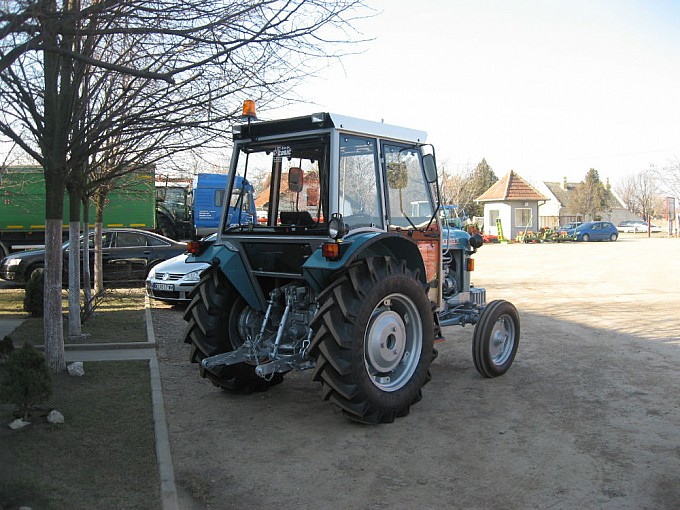 Ćorić Agrar - TRAKTORI - Rakovica 65 - poljoprivredna mehanizacija